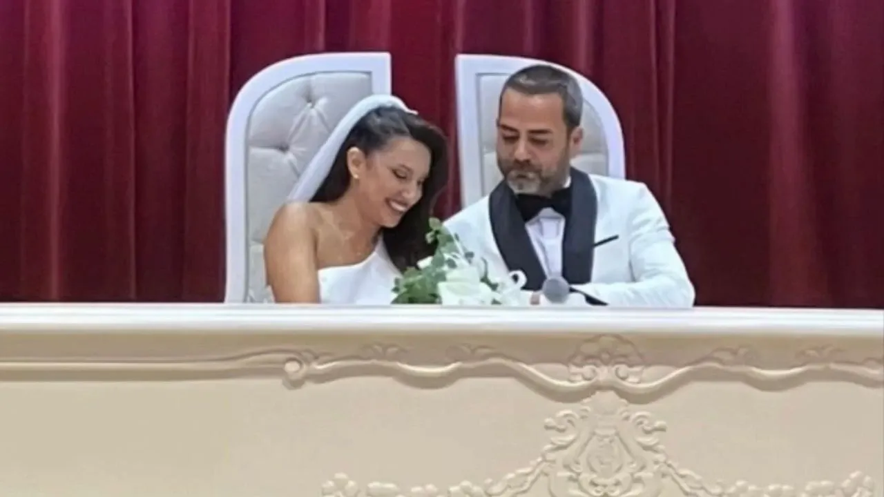 Sunucu Gözde Şeker Oyuncu Kerem Fırtına ile Dünya Evine Girdi - Adana ...